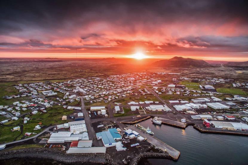 Iceland Declares State Of Emergency After 800 Earthquakes In 14 Hours
